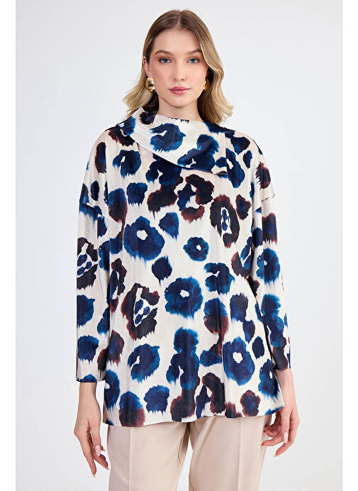 Desenli Asimetrik Yaka Parlak Kumaş Bluz - 15326861 | Boyner