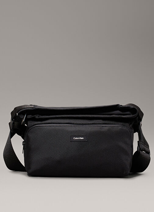 Calvin Klein Siyah Erkek Postacı Çantası Ck Essential Tech Xbody ...